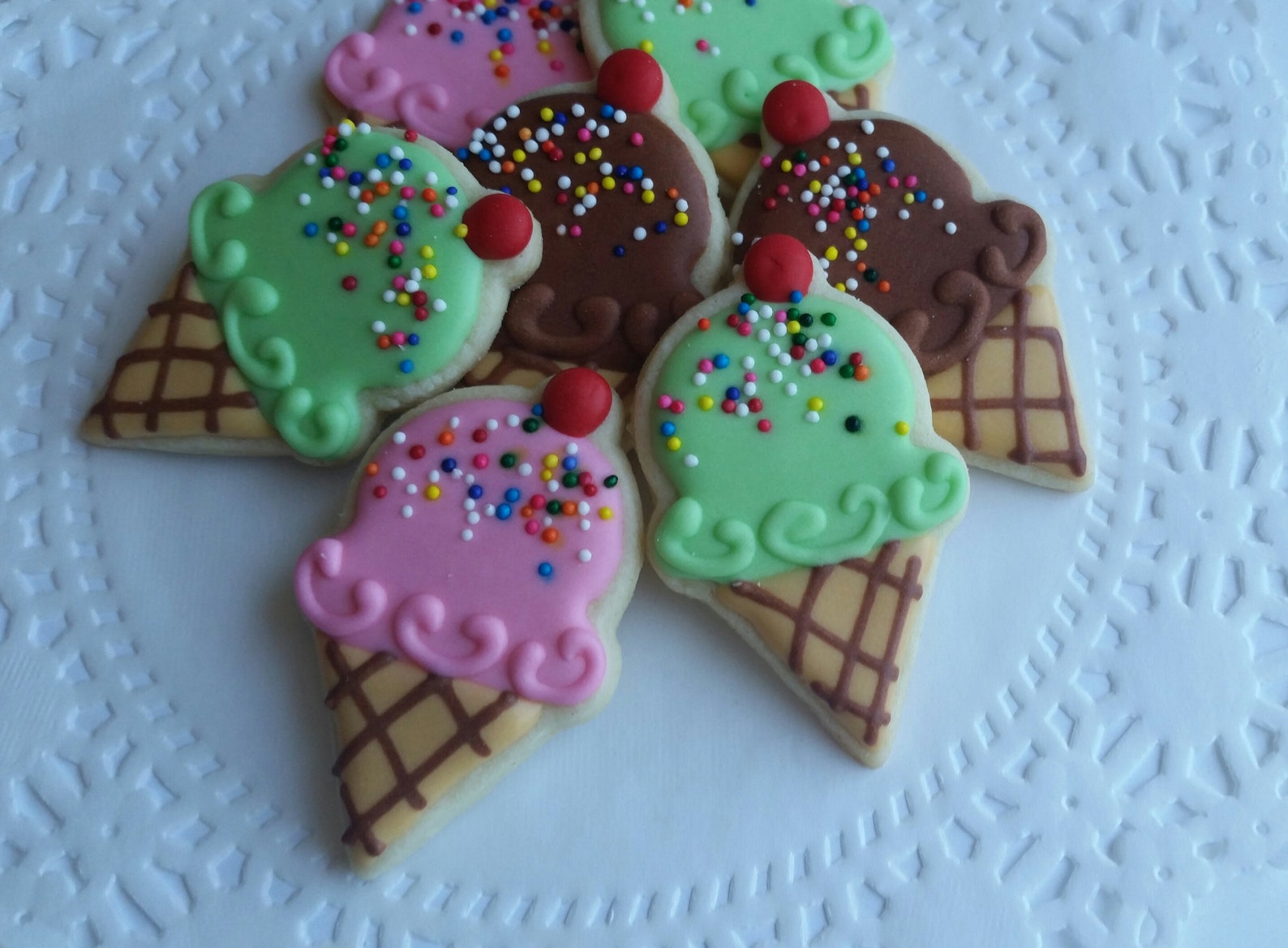 Mini Ice Cream Cone Decorated Sugar Cookies 2 1/2 Dozen Mini - Etsy
