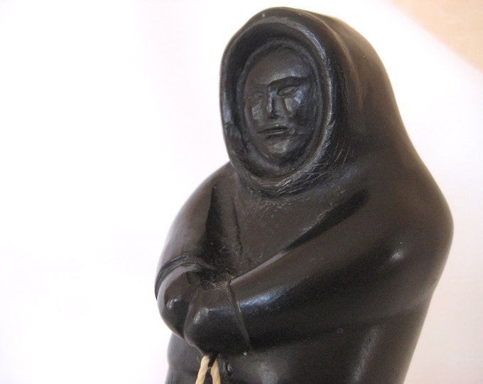 Inuit Eskimo Figurine - Ice Fishing - Boma Canada - Etsy