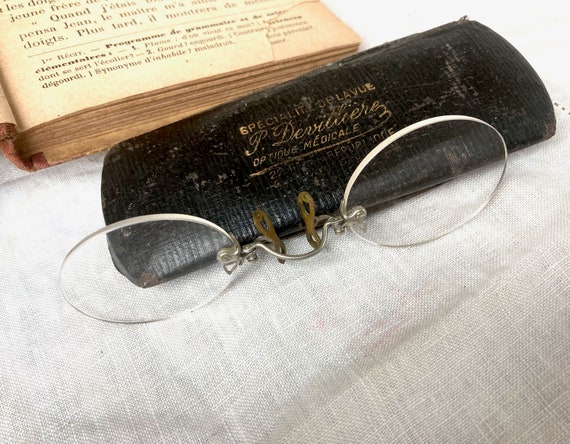 Antique French Pince-Nez in Original leather Case - Gem