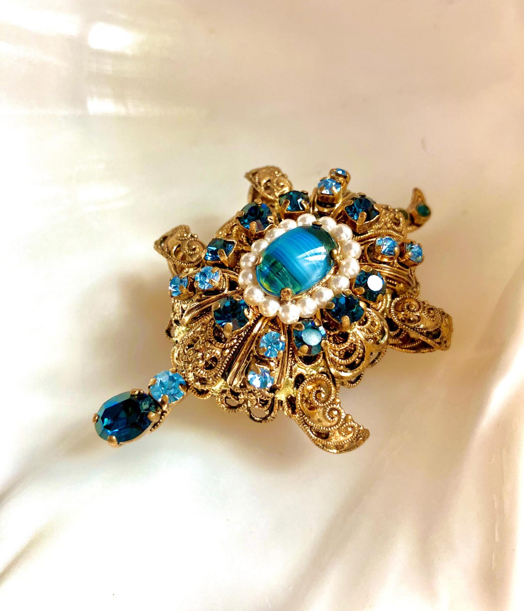 Turtle Brooch - Vintage Gold Tone Filigree - Blue Porphyry Glass ...