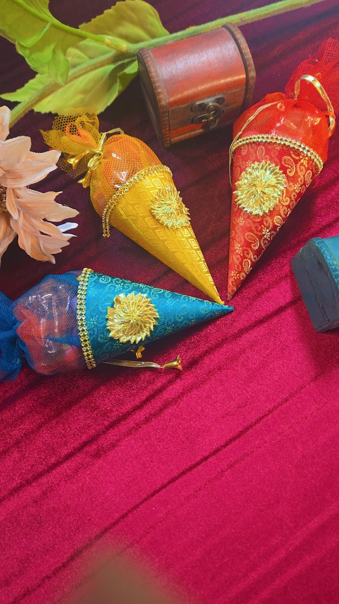 Luxury Desi Wedding Favors - Custom Indian Party Favors for Shaadi ...