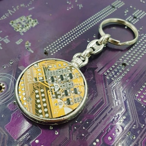Circuit Board Keyring - Upcycled PCB Keychain - Etsy