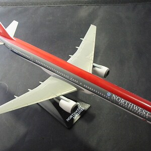 NORTHWEST AIRLANES Boeing 757 Model Passenger Jet Assembled. Licensed ...