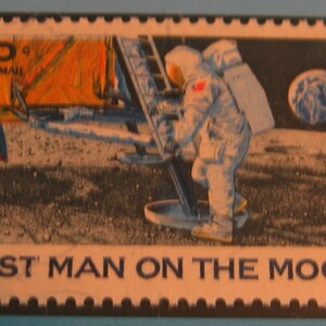 APOLLO 11 MOON LANDING 1972 "silver" Dollar and Historic Airmail Stamp ...