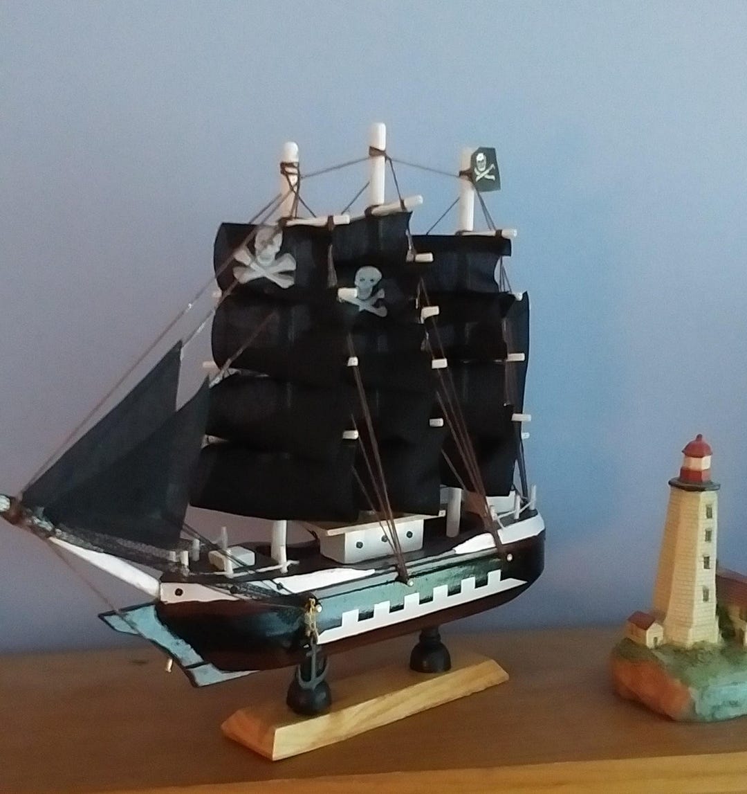 Wooden Ship Model PIRATE SHIP With Jolly Rogers 9" Long FULLY Assembled ...