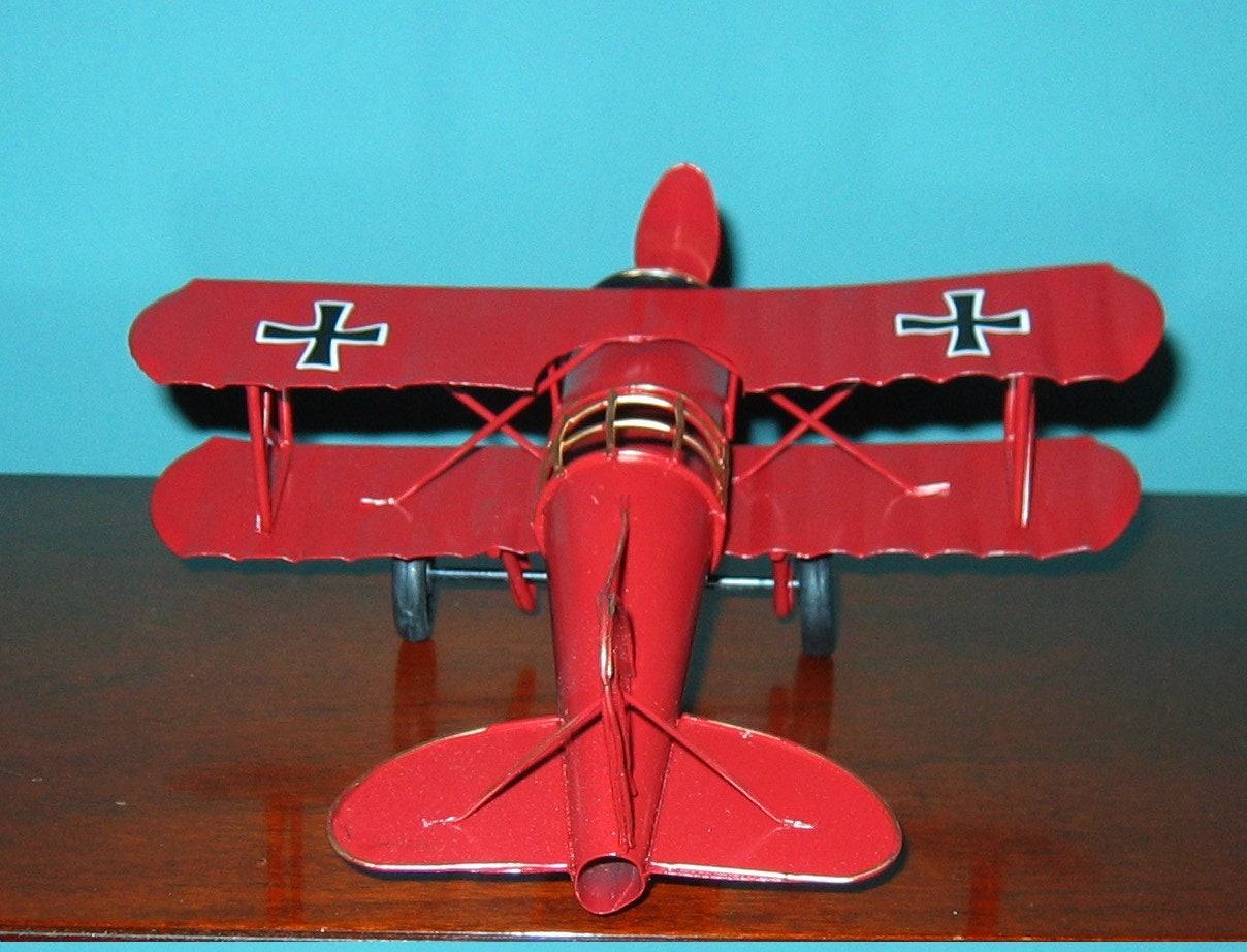 Red BARON Bi-plane With Iron Cross Albatross D-III Metal Airplane Model ...