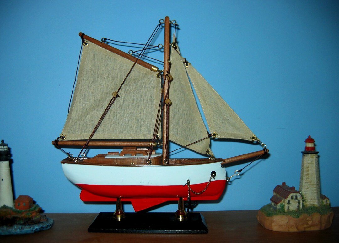 Wooden Ship Model- FRIENDSHIP Like GAFF SLOOP- 9" Long Beautiful! New ...