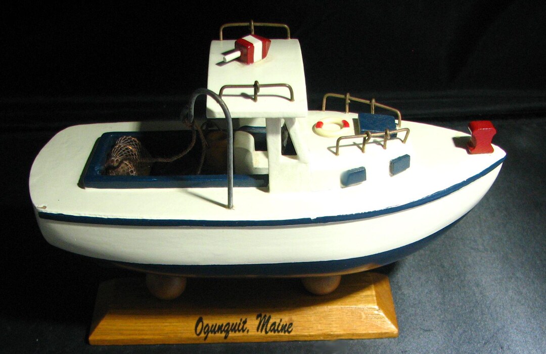 Wooden Ogunquit, MAINE LOBSTER BOAT Model 7" Long- Fully Assembled Nice ...