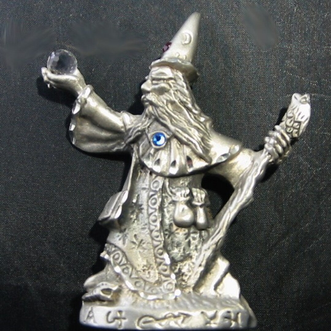 1989 Masterworks WIZARD Fine Pewter Statue Holding Faceted Crystal ...