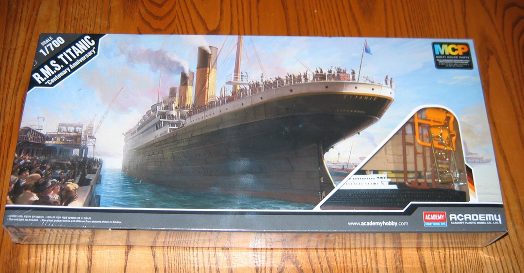 ACADEMY TITANIC Model Kit 1/700 Scale 15" Long Sealed Box 100th ...