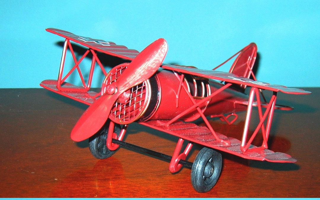 Red BARON Bi-plane With Iron Cross Albatross D-III Metal Airplane Model ...