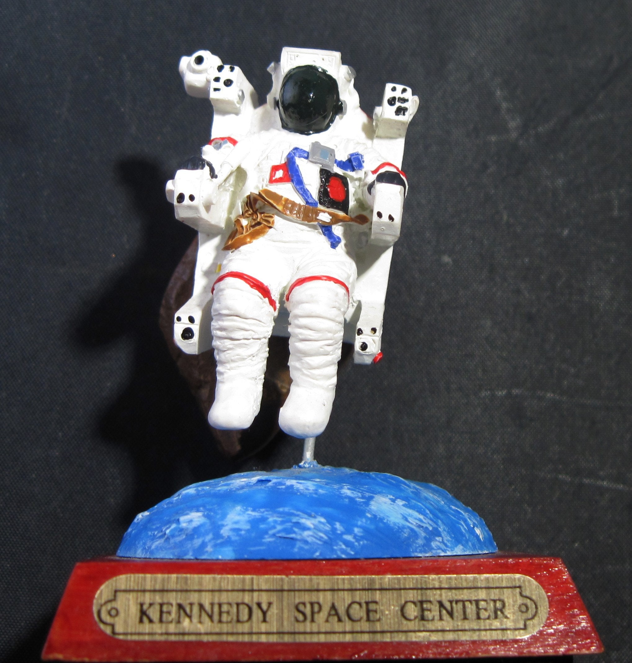 Mmu Astronaut Description