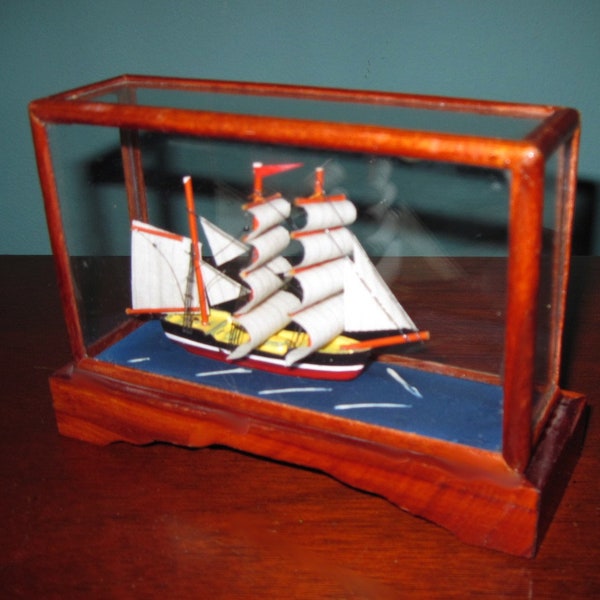 Model Ship Display Case - Etsy