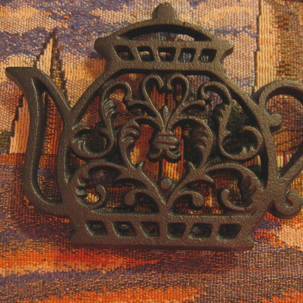 Cast Iron Trivet - Etsy