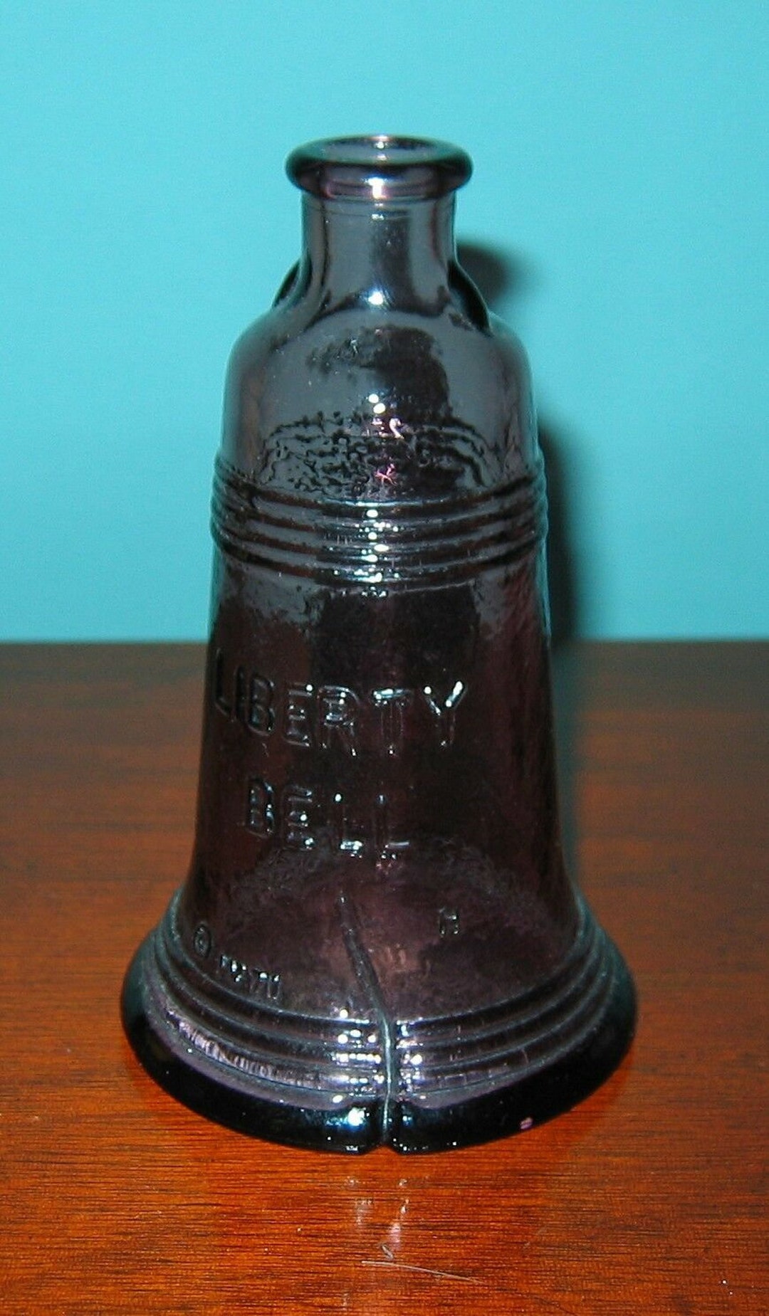 Vintage Wheaton Glass Works LIBERTY BELL Thin AMETHYST Type Excellent ...