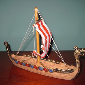 Ship Model of a DRAGON VIKING SHIP W/cloth Sail and Wooden Mast ...