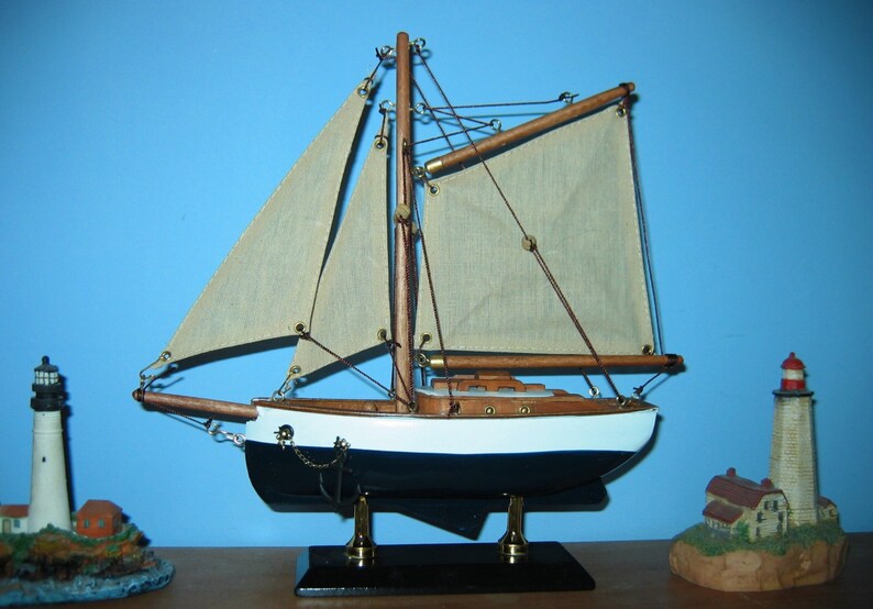 Wooden Ship Model FRIENDSHIP Like GAFF SLOOP 9 Long - Etsy