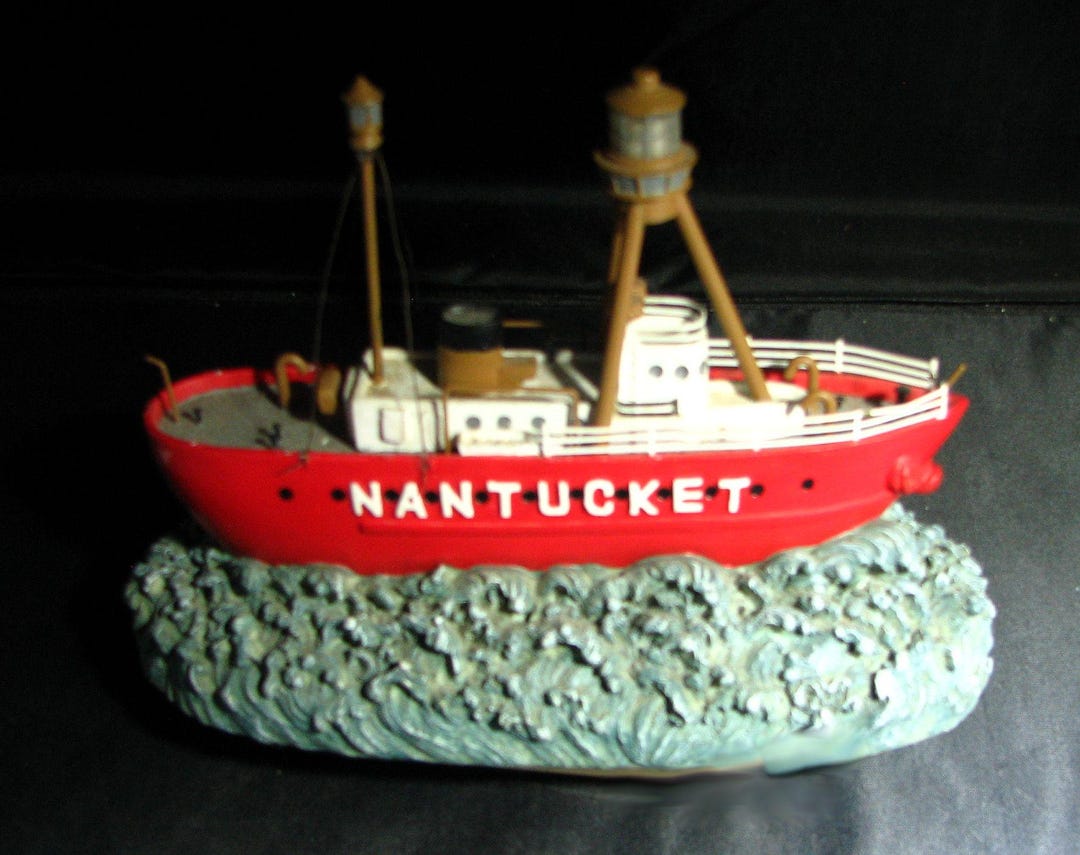 Lighted NANTUCKET LIGHT SHIP Model Spoontiques Quality Incredible ...