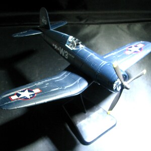 Smithsonian Model of F4U Corsair WW2 Fighter Airplane -licensed by ...