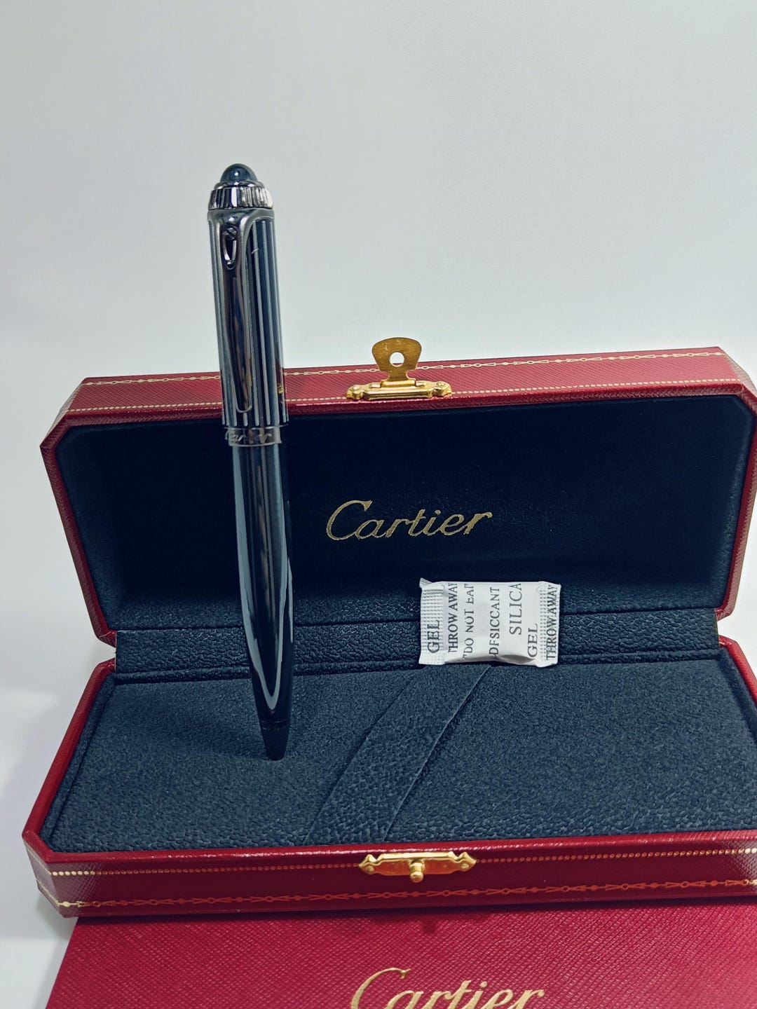 Cartier Diabolo Ballpoint Pen – Elegant Writing Instrument -NEW/OLD ...