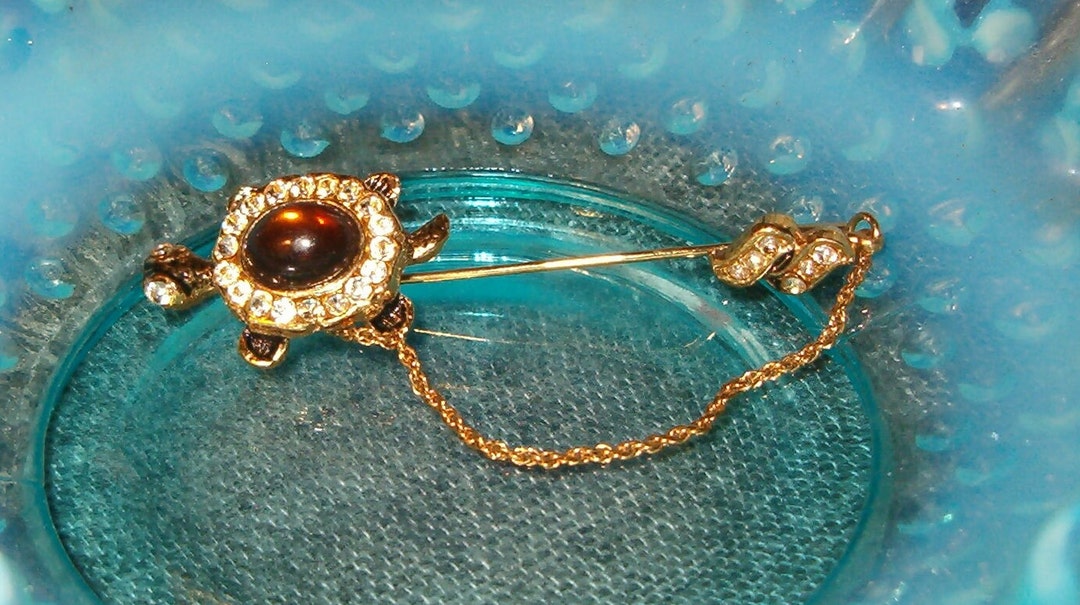 Stick Pin Brooch, Turtle, Purple Jelly Stone, Clear Rhinestones, Golden ...