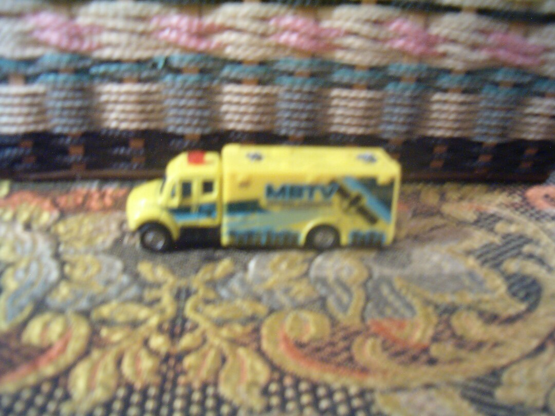 Mattel Freightliner Truck, Matchbox, Yellow Metal Cab, Plastic ...