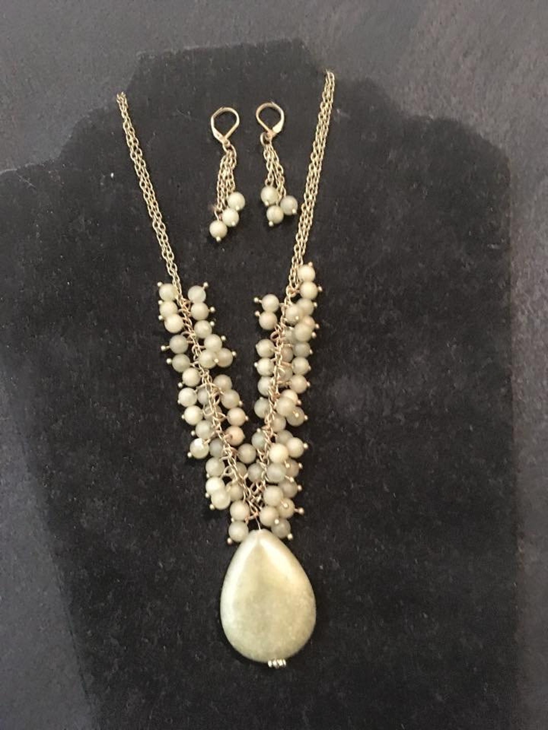 Jade and Brass Necklace and Earrings - Etsy