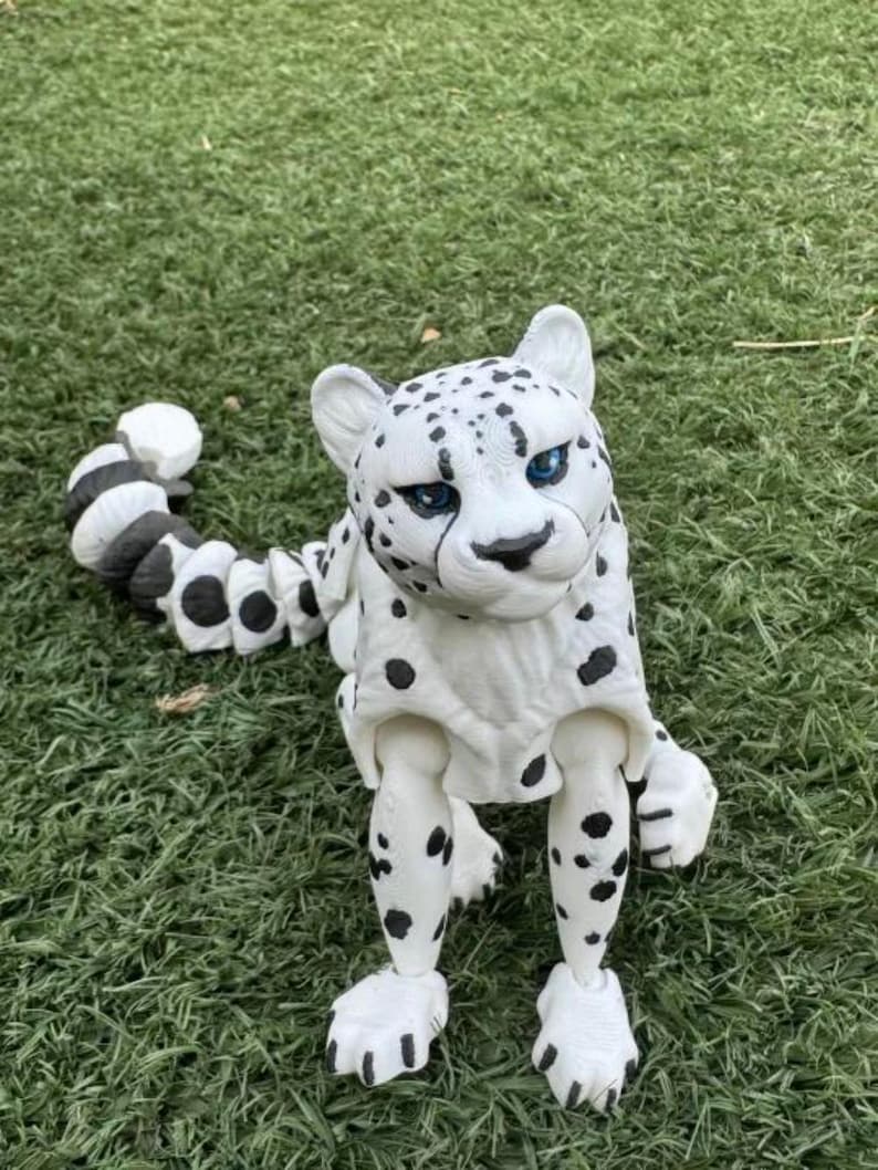 Poseable 3D Printed Snow Leopard – Wildlife Art for Home & Office Decor ...