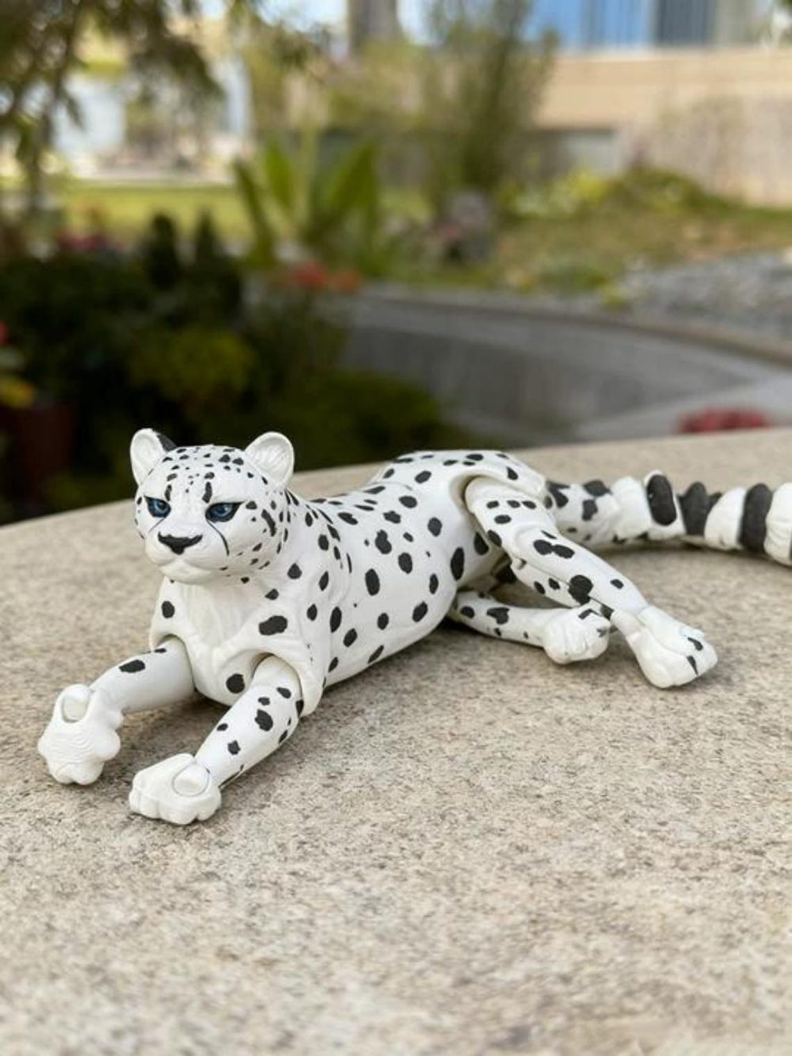 Poseable 3D Printed Snow Leopard – Wildlife Art for Home & Office Decor ...