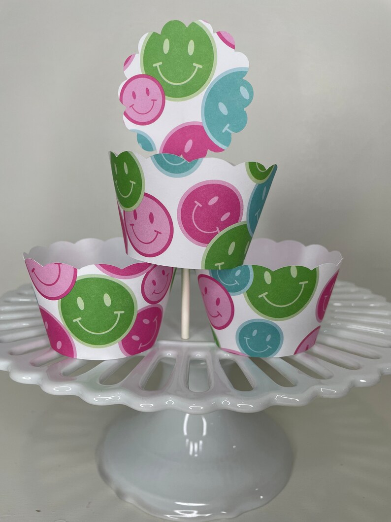 Smiley Face Pink Green Blue Wrappers , Emoji Cupcake Wrappers, Groovy ...