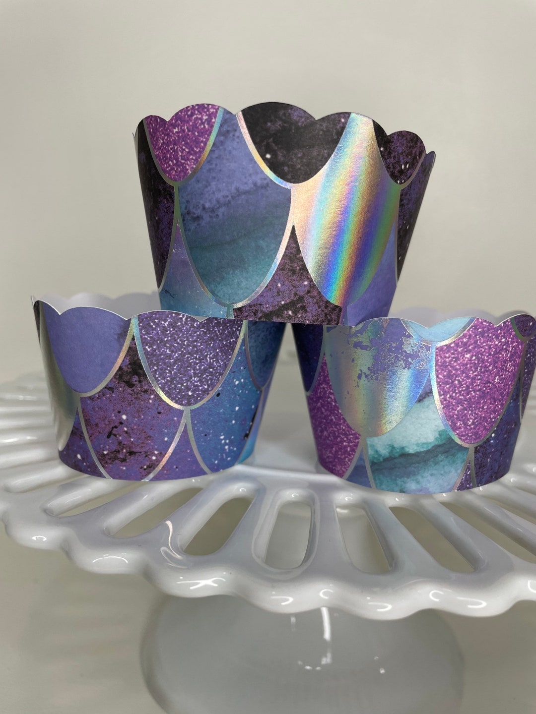 Holographic Mermaid Tail Wrappers , Shell Cupcake Wrappers, Unicorn ...