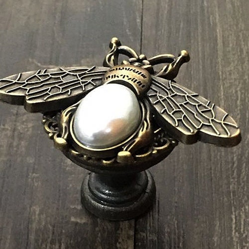 Bee Knobs Cabinet Knobs Dresser Knobs Funiture Knobs Pull / - Etsy