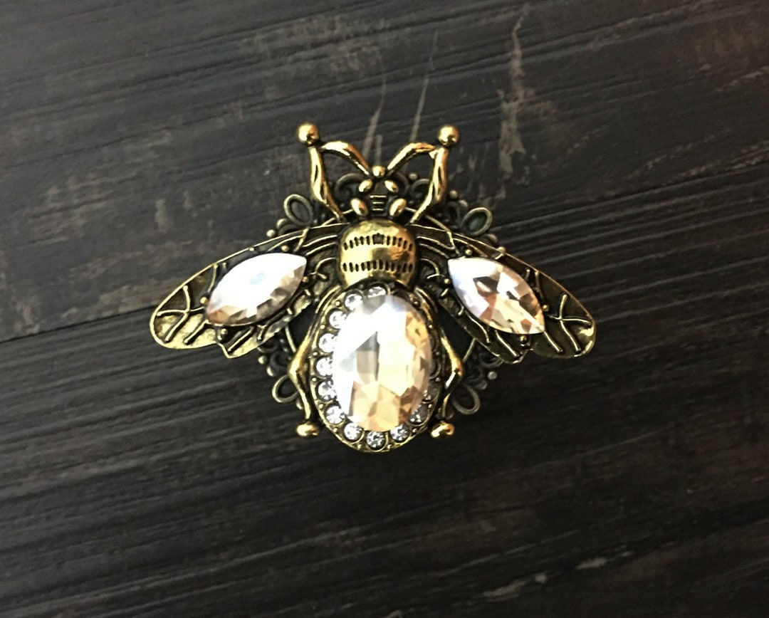 Bee Knobs Cabinet Knobs Dresser Knobs Funiture Knobs Pull / Dresser Pull / Cabinet Knobs ...