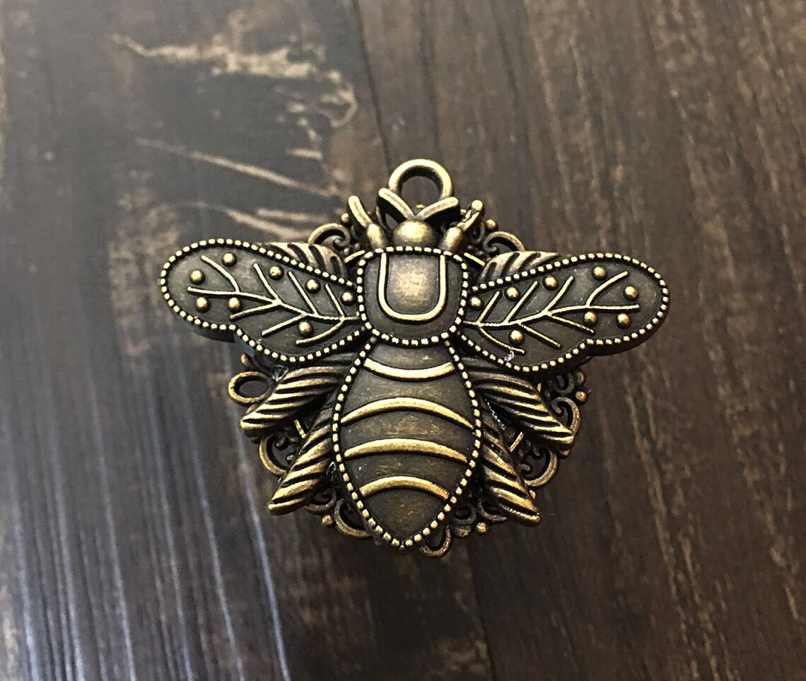 Bee Knobs Cabinet Knobs Dresser Knobs Funiture Knobs Pull / - Etsy Canada