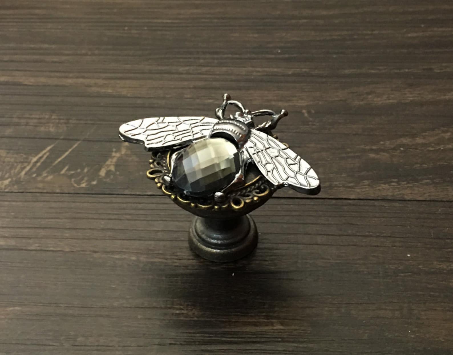 Bee Knobs Cabinet Knobs Dresser Knobs Funiture Knobs Pull / Dresser Pull / Cabinet Knobs ...