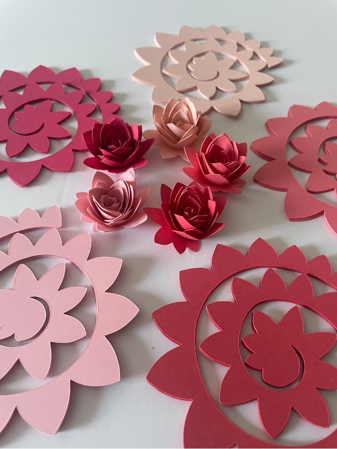Lotus 3D Paper Flower Kit: Pre-cut, Unrolled, 1.5-inch Cardstock ...