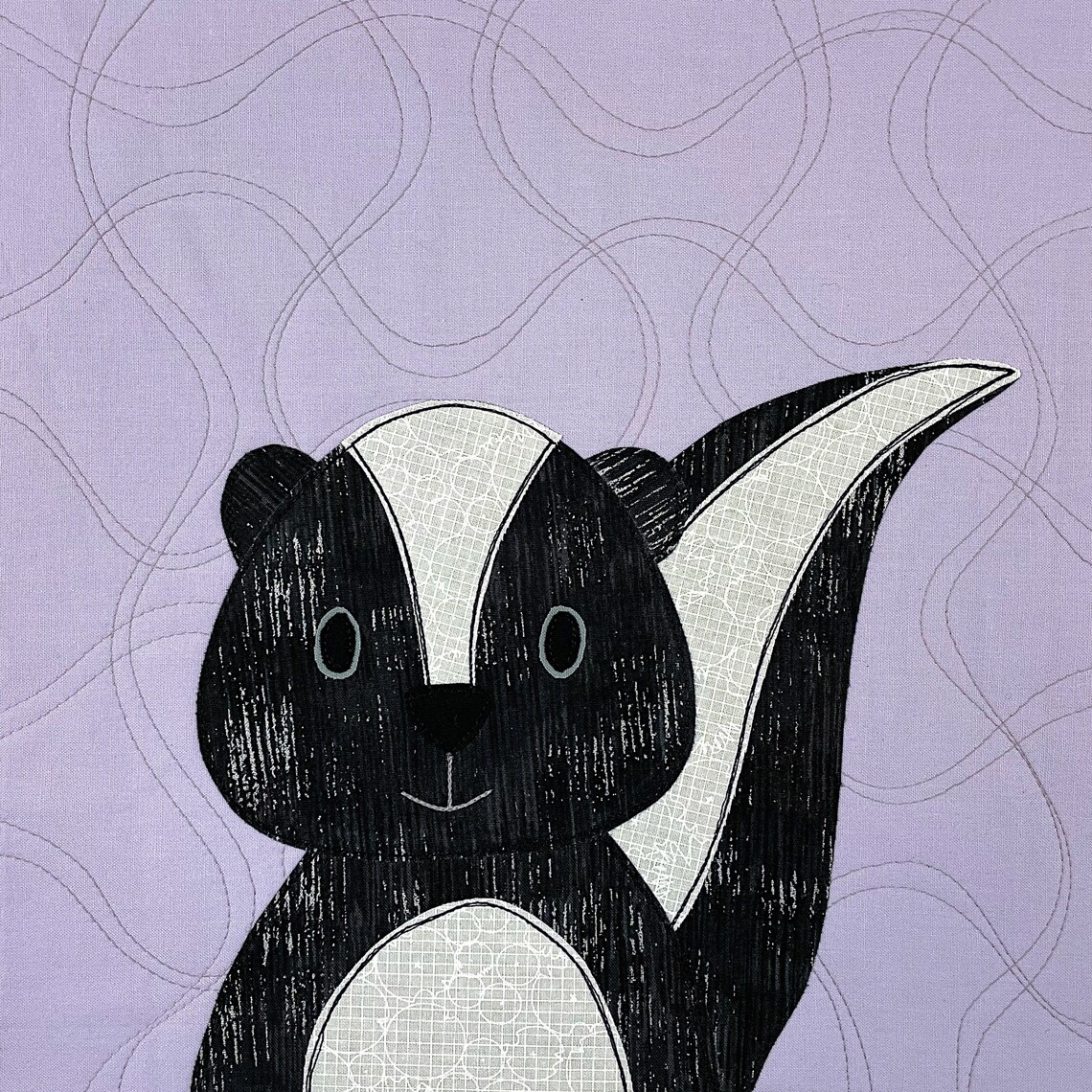 Scarlett Skunk Applique Quilt Pattern: Easy Quilt-as-you-go (digital ...