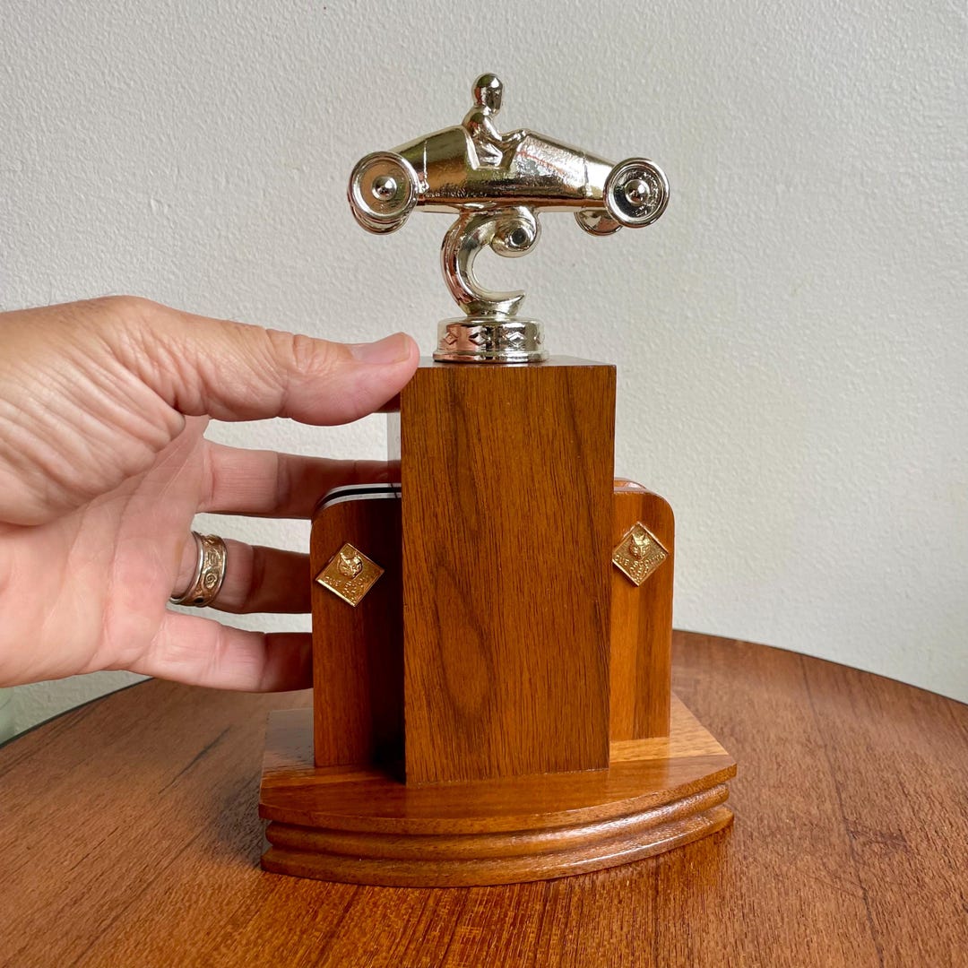 DELUXE Vintage 1980’s Cub Scouts Pinewood Derby Racing Trophy Boy ...
