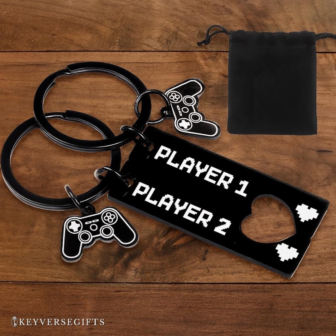 Gamer Couple Keychain Set – Gamer Couples Gift, Black & Silver Matching ...