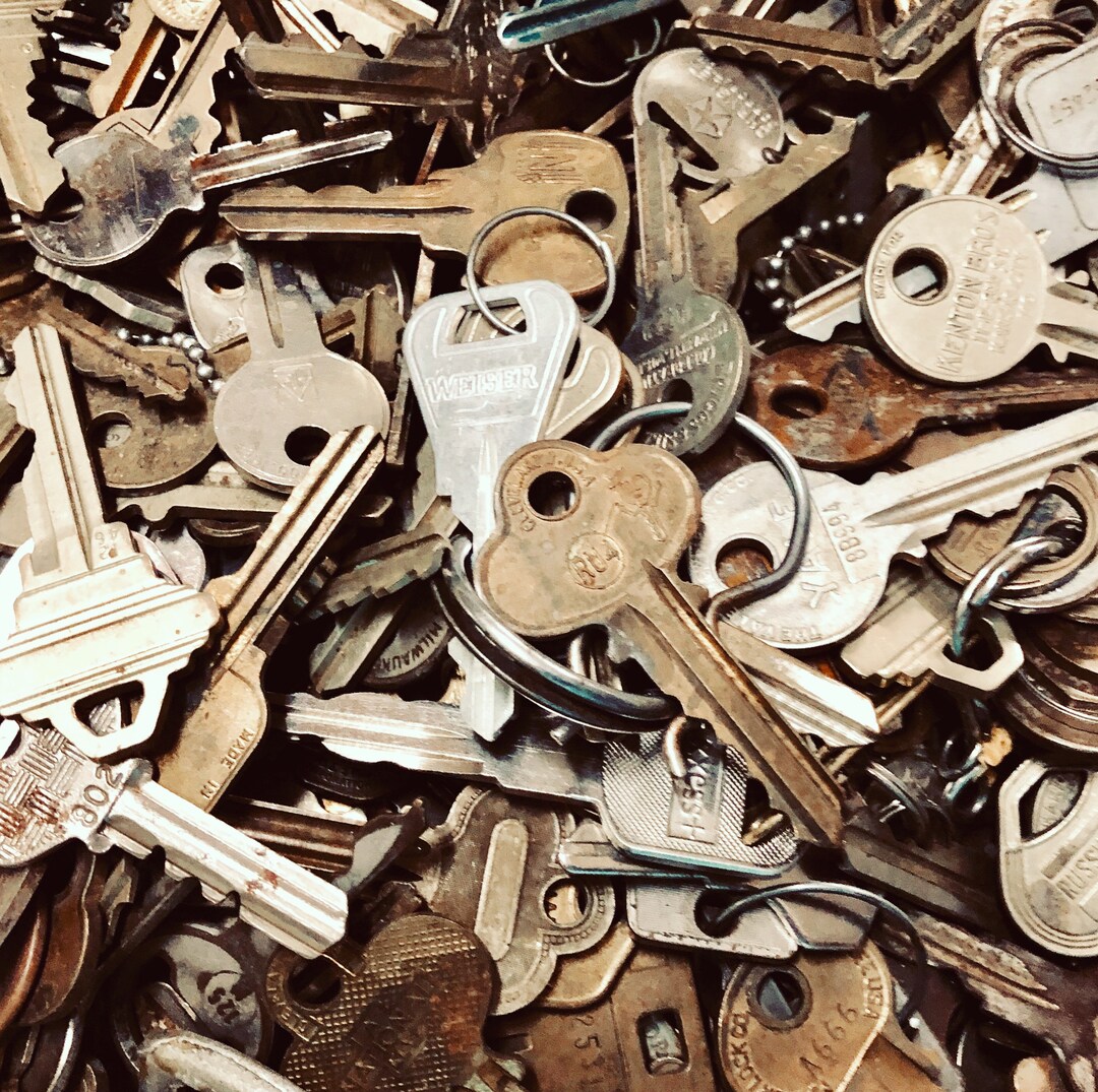 10 Random Salvaged Keys - Bulk, Mixed Lot - Etsy