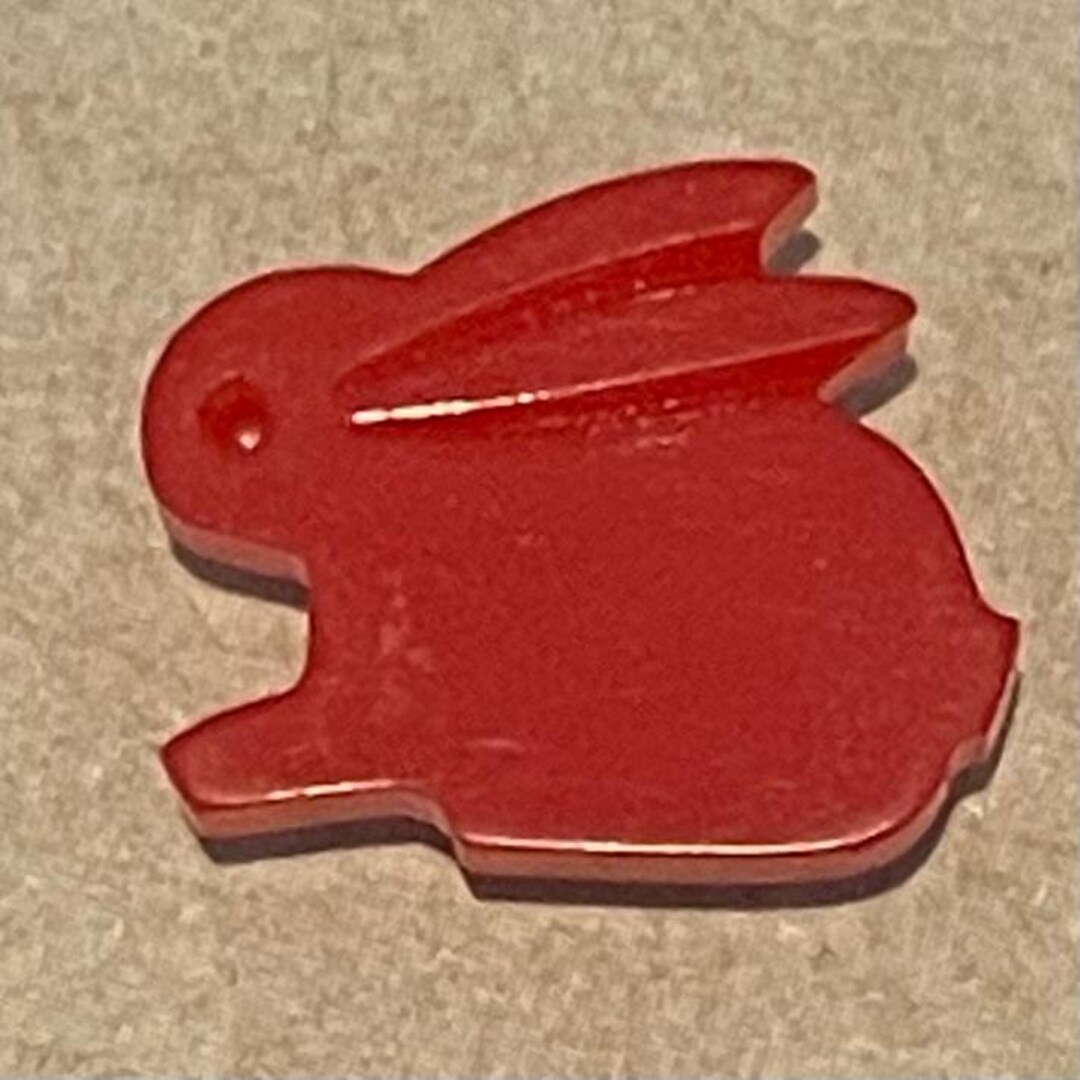 Vintage Casein Plastic Kiddie Buttons - Rabbit, Bunny - Goofies, Realistic - 1 Button, You ...