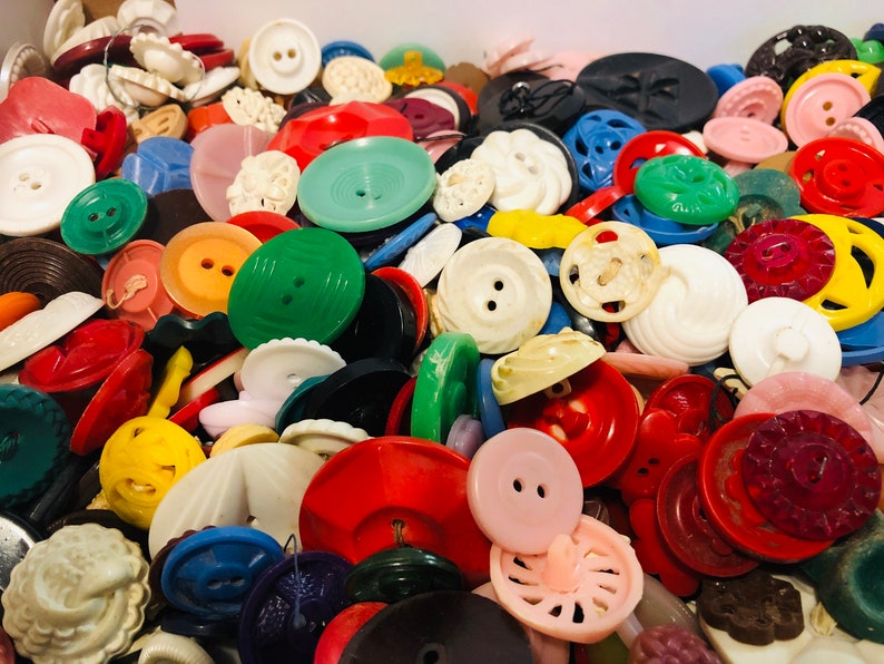20 Random Vintage Fancy Fifties Plastic Buttons - Bulk, Mixed Lot ...