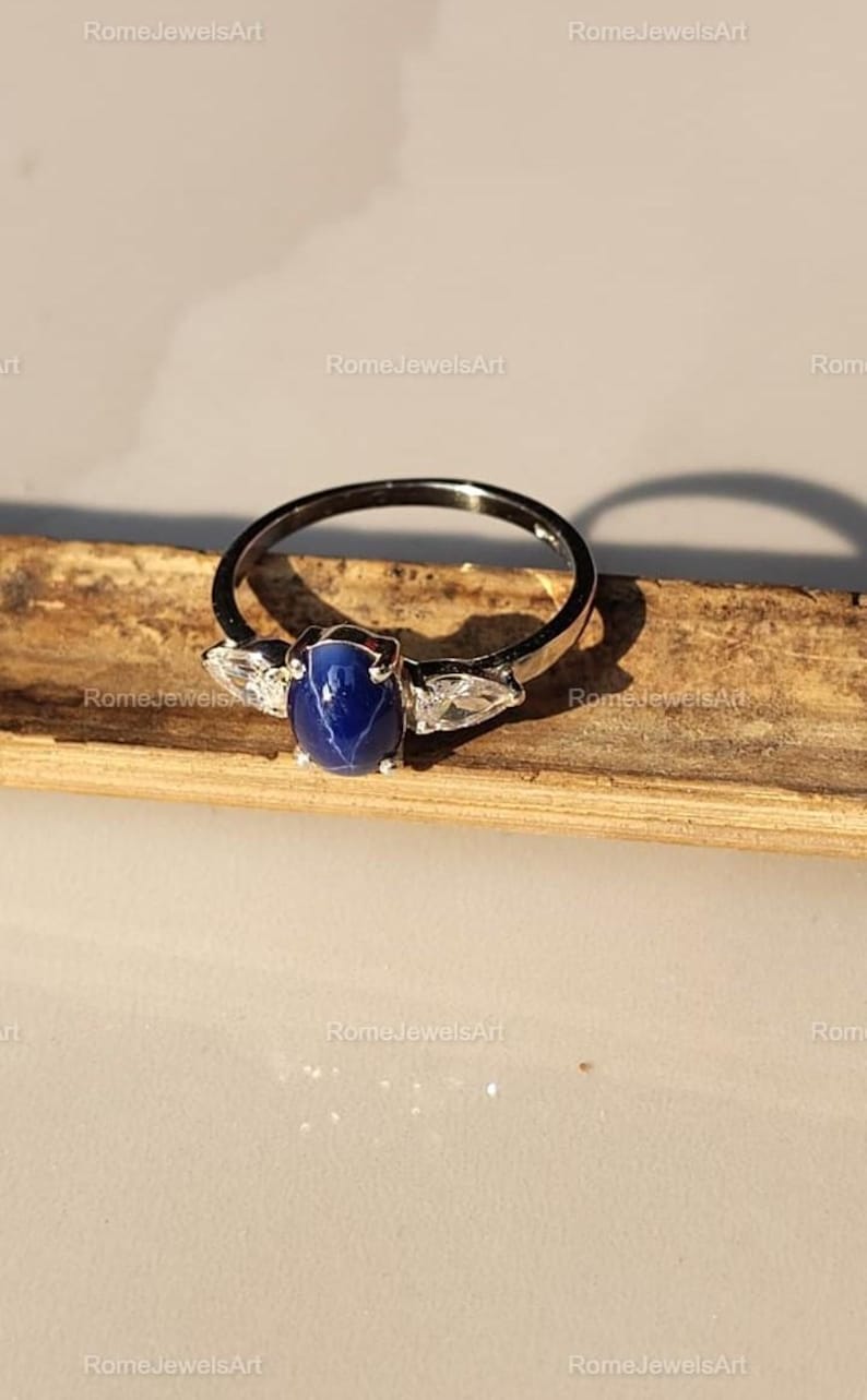 Lindy Star Sapphire Ring: Oval 925 Sterling Silver Solitaire - Etsy