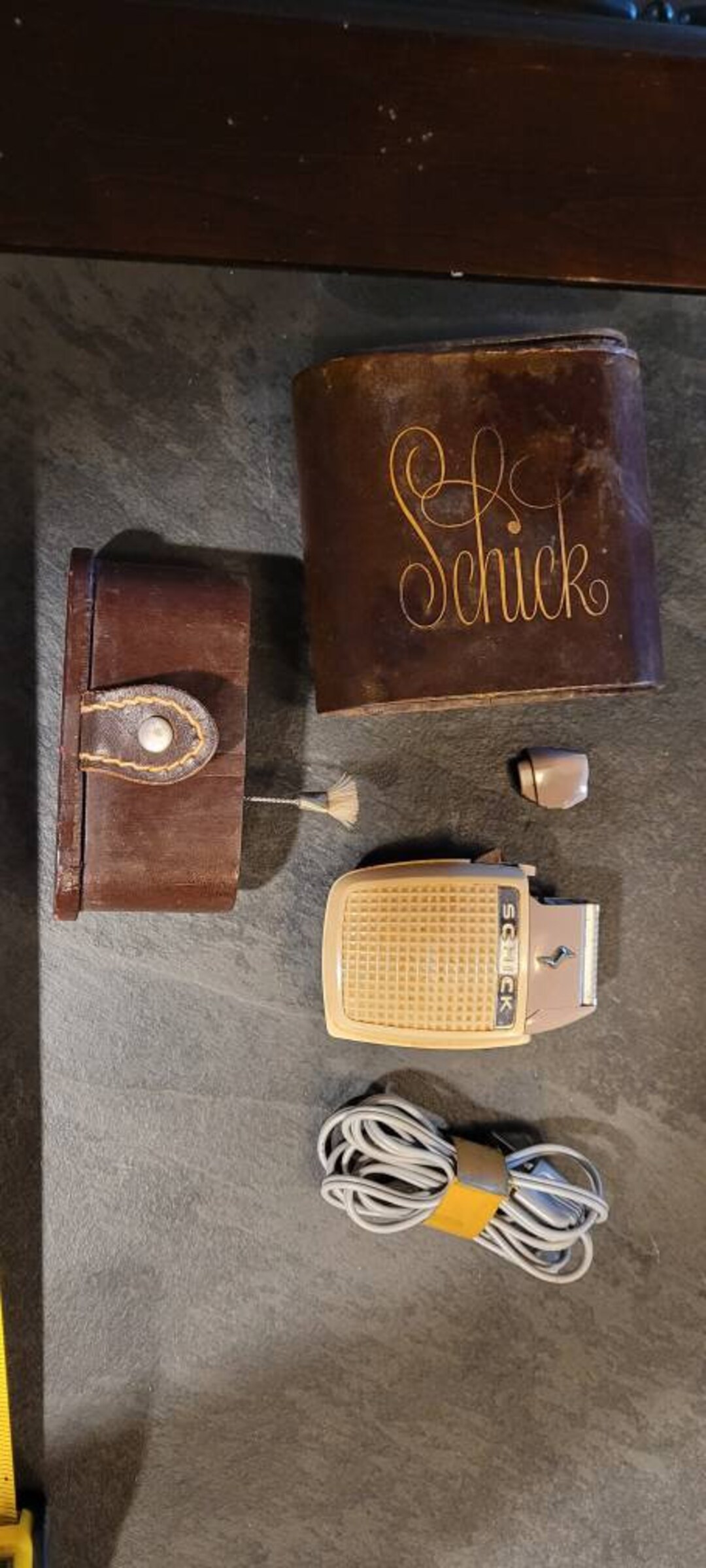 1950s. Schick Vintage Electric Razor With Case - Etsy
