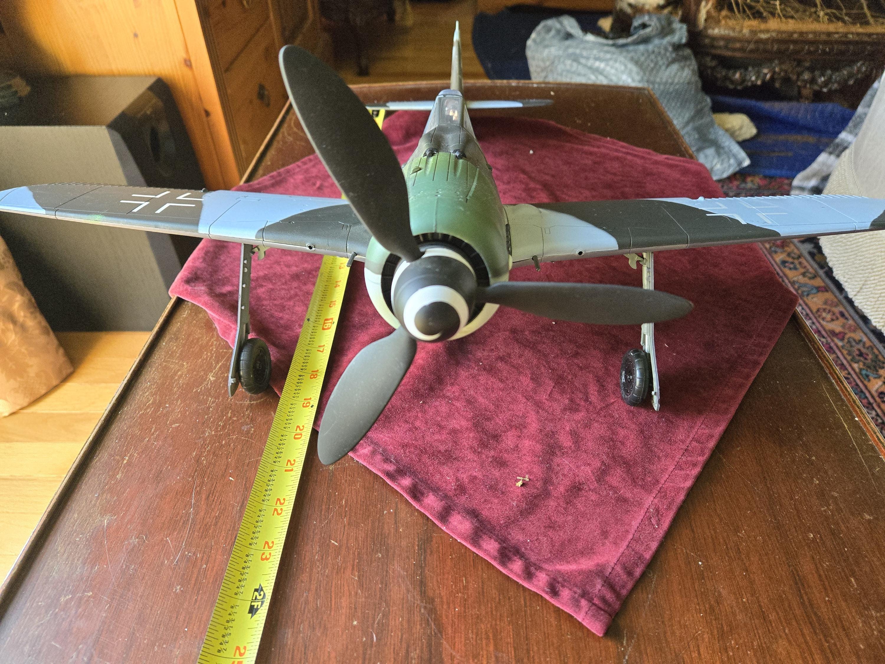 1:18 Scale FW190 - WWII Ultimate Soldier 21st Century Toys 1:18 Scale FW190 - WWII Ultimate Soldier 21st Century Toys