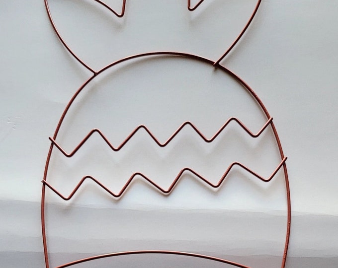 Carrot Wire Metal Wreath Frame - Etsy