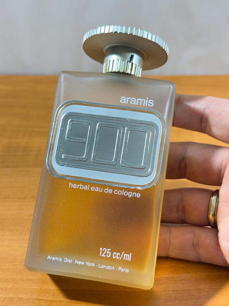 Vintage Aramis 900 Herbal Eau De Cologne, Frosted Bottle (75% Full ...