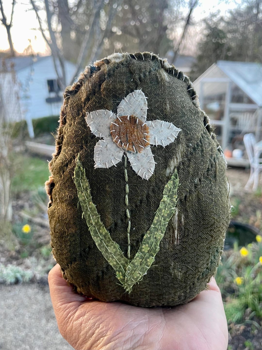 Primitive Daffodil Textile Easter Egg - Vintage Fabrics - Cottage ...