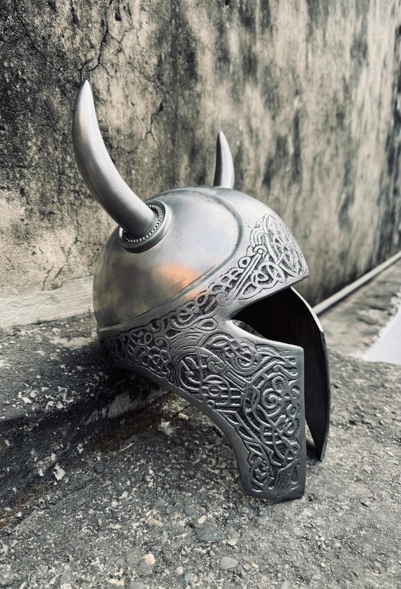 Horned Warrior Helmet – Norse Style Costume Helm for Cosplay ...