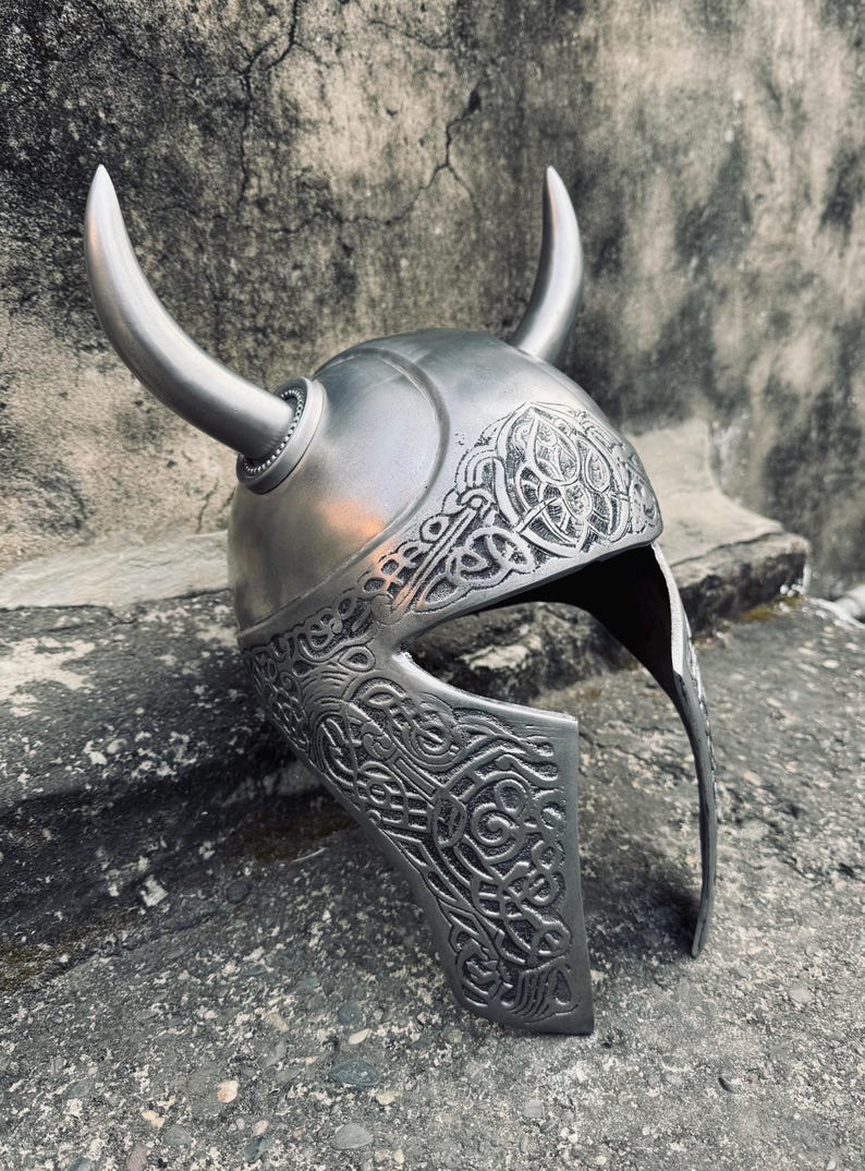 Horned Warrior Helmet – Norse Style Costume Helm for Cosplay ...